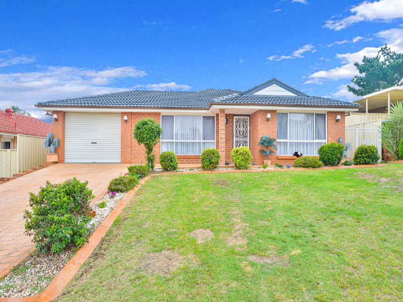 13 Romeo Crescent, Rosemeadow, NSW 2560 - Property Details