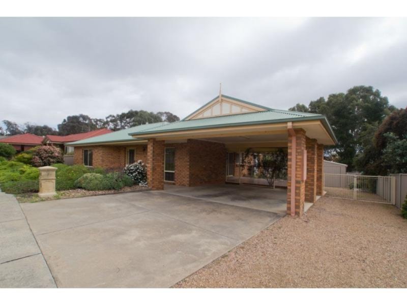 6 Irkara Drive, Kennington, Vic 3550 - Property Details