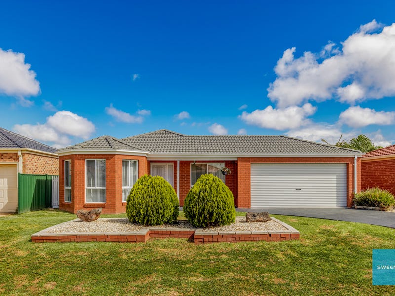 27 Mcquillan Way, Burnside, VIC 3023 - realestate.com.au