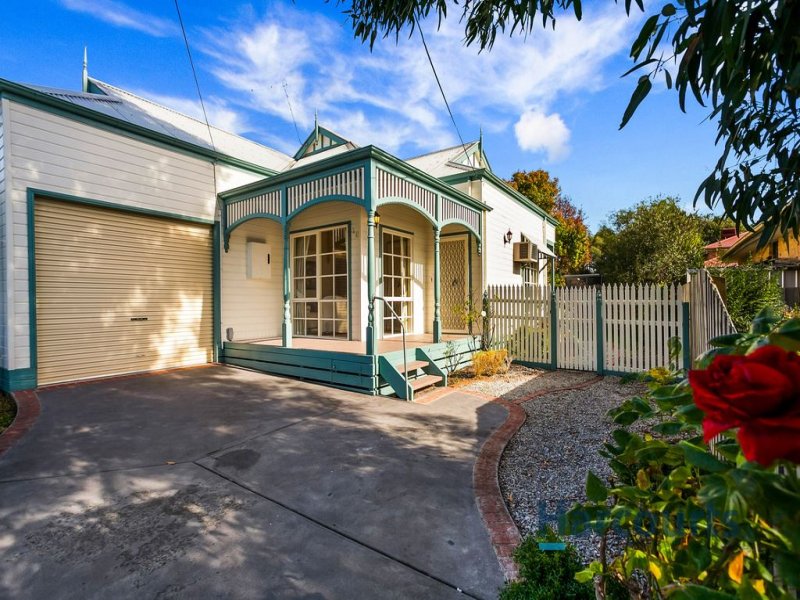 16 Wordsworth Street, Mooroolbark, Vic 3138 - Property Details
