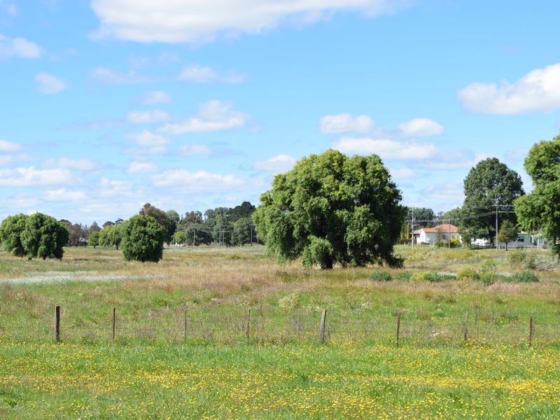 7 Oban Street, Guyra, NSW 2365 - realestate.com.au