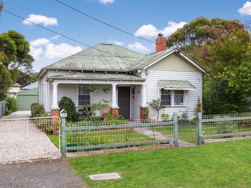 910 Warrenheip Street, Buninyong, Vic 3357 - Property Details