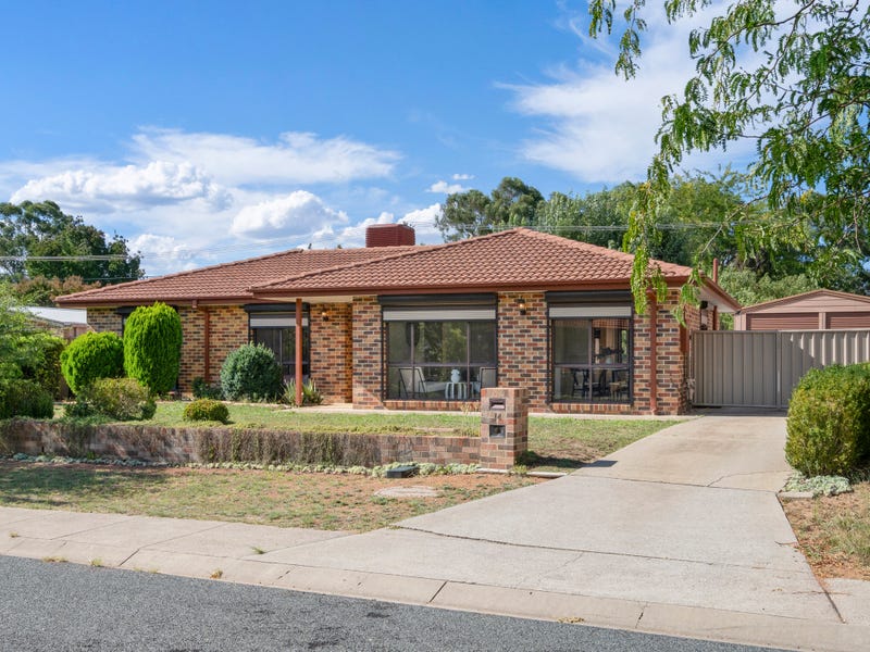 14 Balsillie Crescent, Monash, ACT 2904 - Property Details