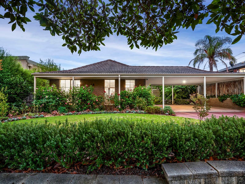 18 Louisa Place, Templestowe, Vic 3106 - Property Details