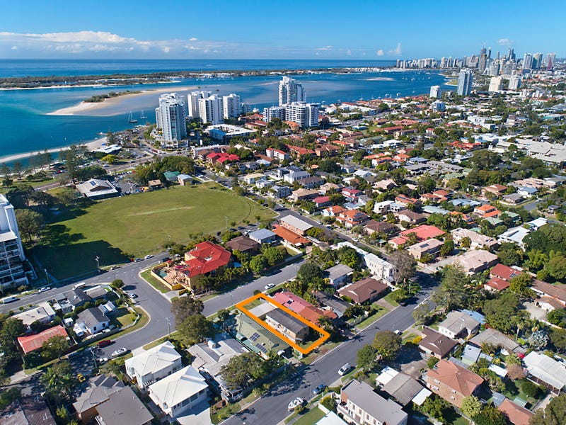 9 Middle Street, Labrador, QLD 4215 - realestate.com.au