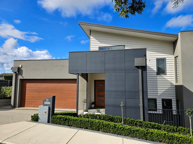 31 Montpellier Drive, Highton, Vic 3216 - Property Details