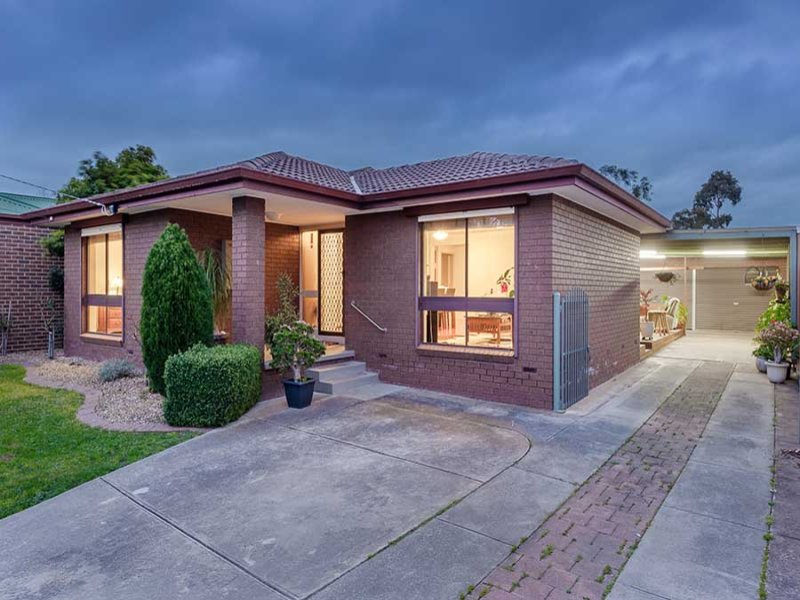 16 Carlisle Street, Craigieburn, VIC 3064 - realestate.com.au