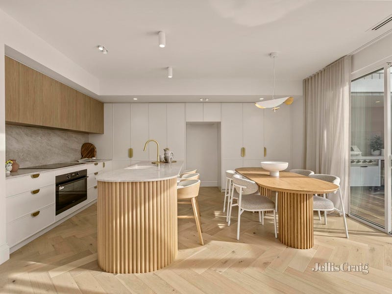 24 Farm Street, Newport, Vic 3015 - Property Details