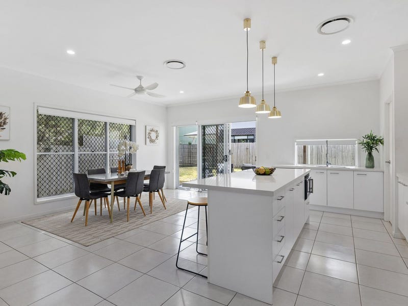 46 Morningview Place, Carindale, Qld 4152 - Property Details