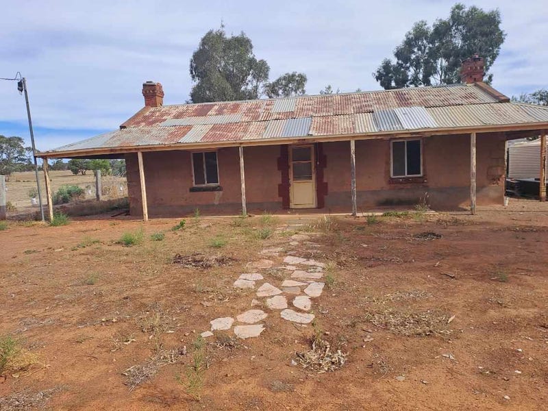 8 Julia Street, Hallett, SA 5419 - Property Details