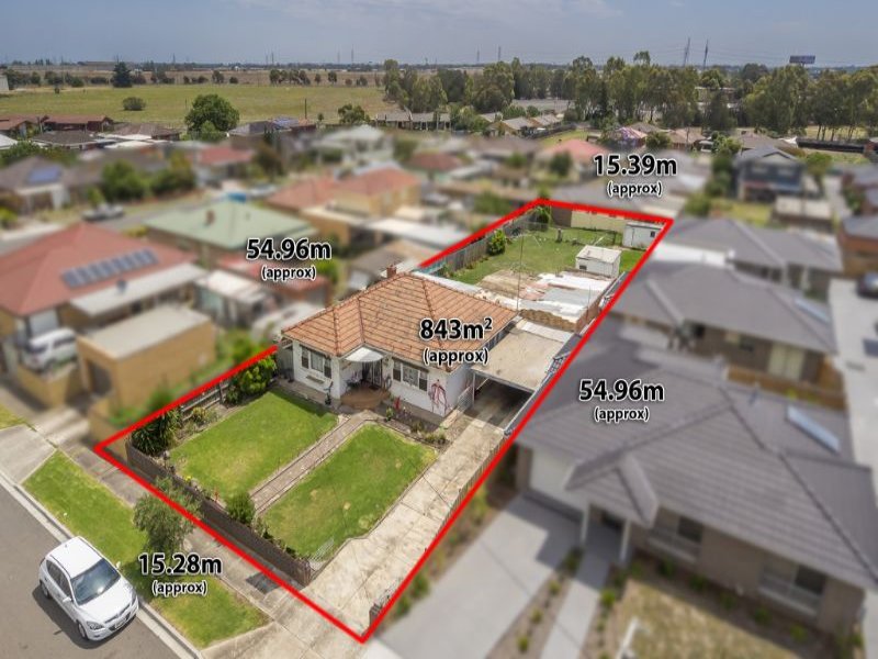 1 Boisdale Avenue, Sunshine North, VIC 3020 - realestate.com.au