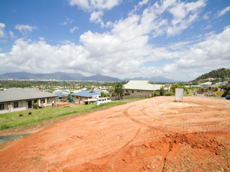 8 Trumpeter Street, Kanimbla, QLD 4870 - realestate.com.au