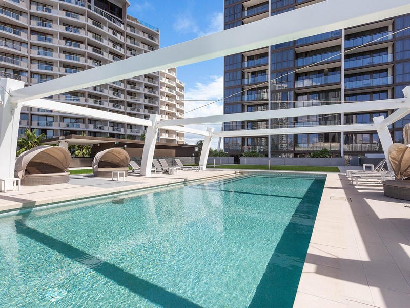2004/2663 Gold Coast Highway, Broadbeach, Qld 4218 - Property Details