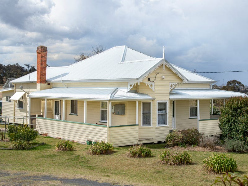 12 Molesworth Street, Tenterfield, NSW 2372 - Property Details
