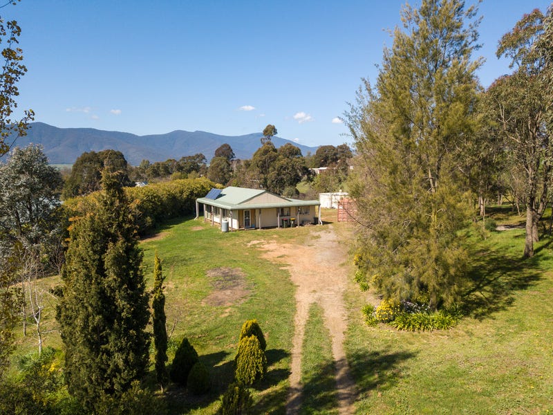 39 Police Lane, Dederang, Vic 3691 - Property Details