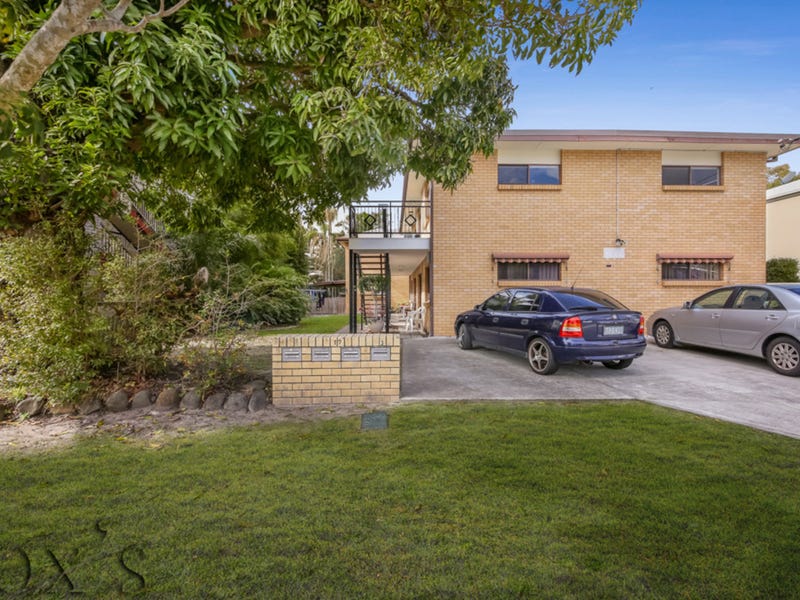 4/17 Middle Street, Labrador, Qld 4215 - Property Details