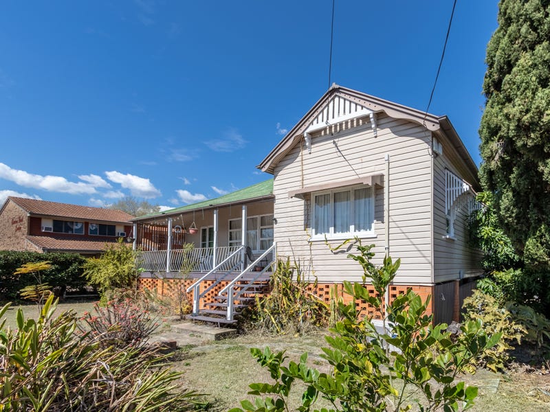 6 Roderick Street, Ipswich, Qld 4305 - Property Details