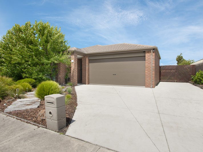 9 Oak Avenue, Longwarry, VIC 3816 - realestate.com.au