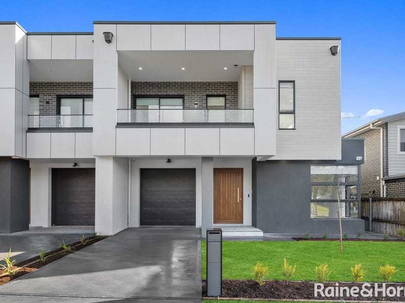 95B Gledswood Hills Drive, Gledswood Hills, NSW 2557 - realestate.com.au