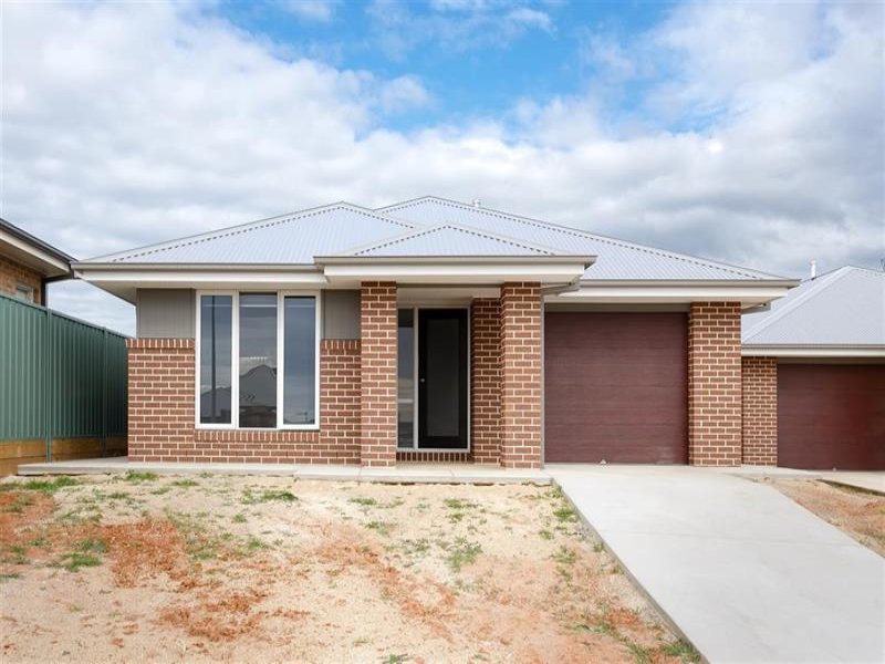 2/9 Gimlet Place, Forest Hill, NSW 2651 - realestate.com.au