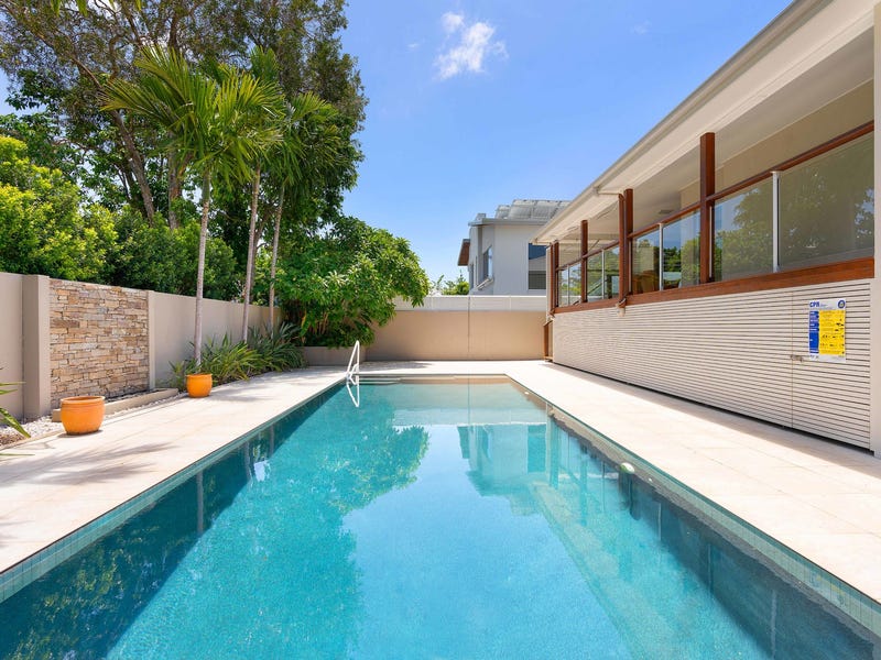 17 Robert Street, Noosaville, Qld 4566 - Property Details