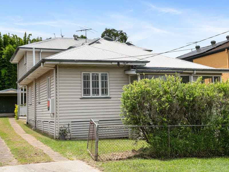 33 Lancelot Street, Tennyson, Qld 4105 - Property Details