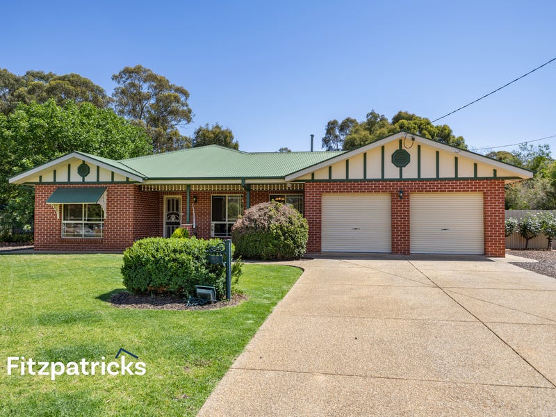 98 Waterview Street, Ganmain, NSW 2702 - Property Details