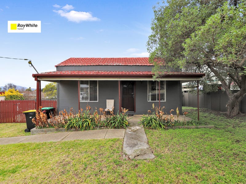 92 Simpson Street, Tumut, NSW 2720 - Property Details
