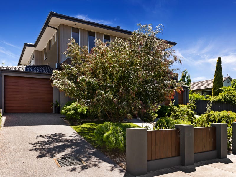 11 Summit Avenue, Hampton East, VIC 3188 - realestate.com.au
