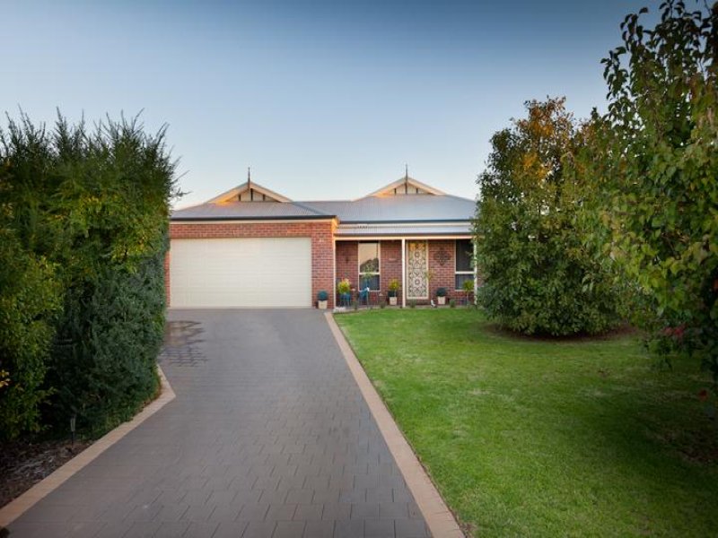 84 Summer Drive, Buronga, NSW 2739 - Property Details