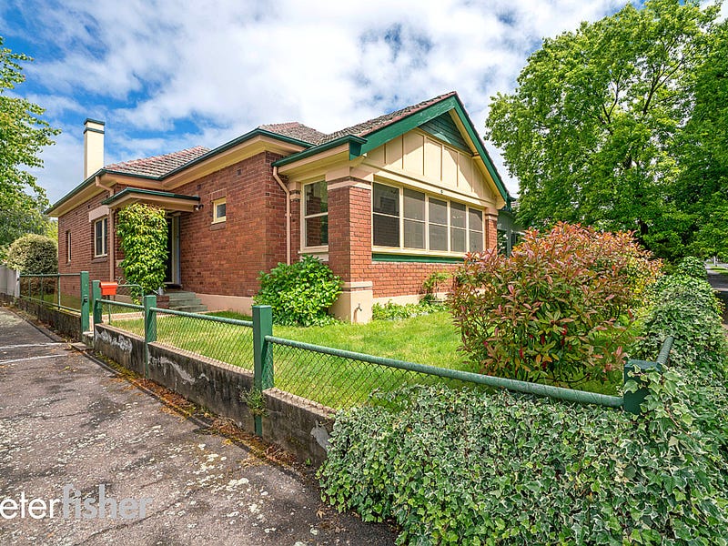 9 Clinton Street, Orange, NSW 2800 - Property Details