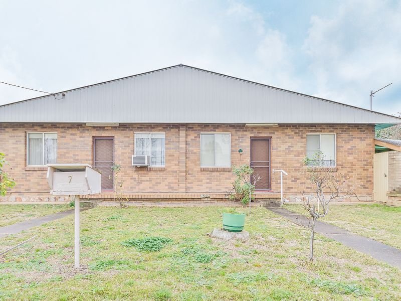 7 Bramall Street, Cowra, NSW 2794 - realestate.com.au
