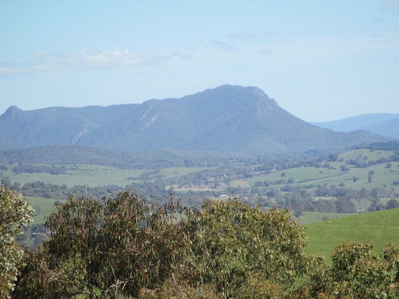 225 Thoms Lane, Thornton, VIC 3712 - realestate.com.au