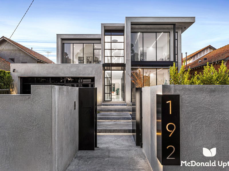 192 Woodland Street, Strathmore, Vic 3041 - Property Details