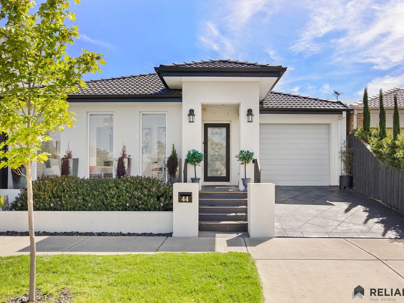 44 Latchford Drive, Mickleham, Vic 3064 - Property Details
