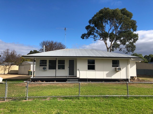 2 Charles Street, Naracoorte, SA 5271 - Property Details