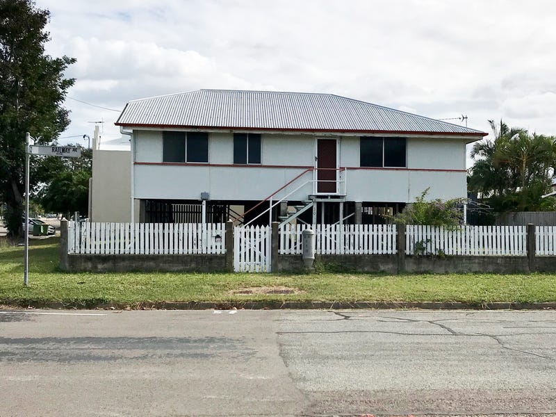 30 Railway Avenue, Railway Estate, QLD 4810 - realestate.com.au