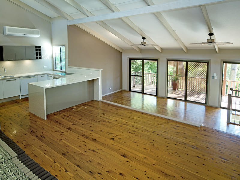 32 Ridgevale Dr, Helensvale, Qld 4212 - Property Details