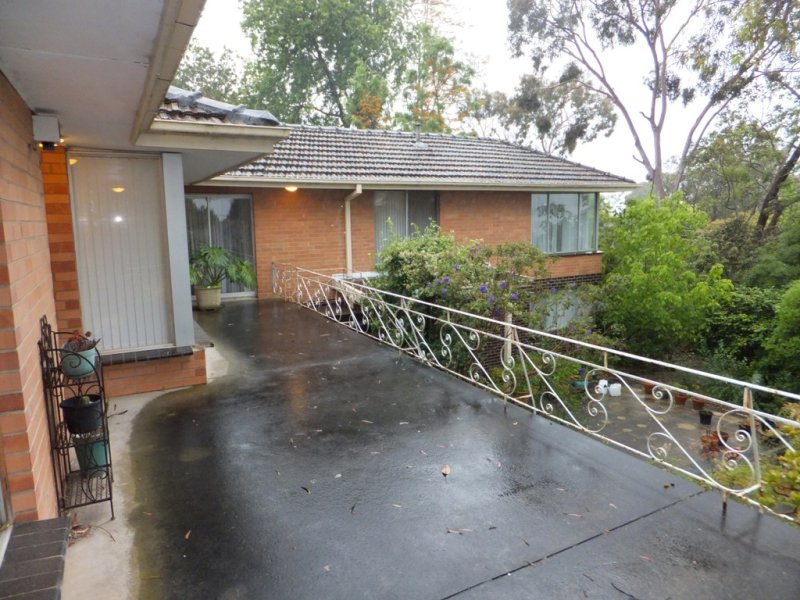1 Berea Court, Ringwood, Vic 3134 - Property Details