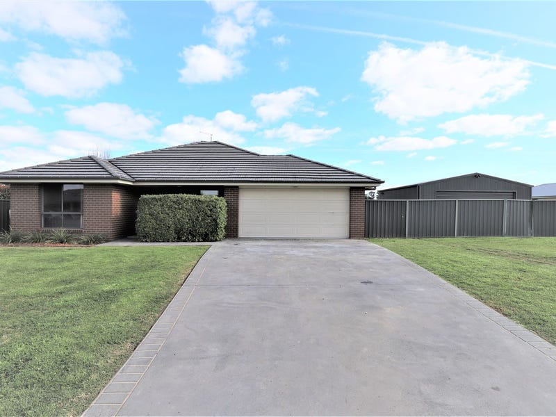 24 Mary Angove Cres, Cootamundra, NSW 2590 - realestate.com.au