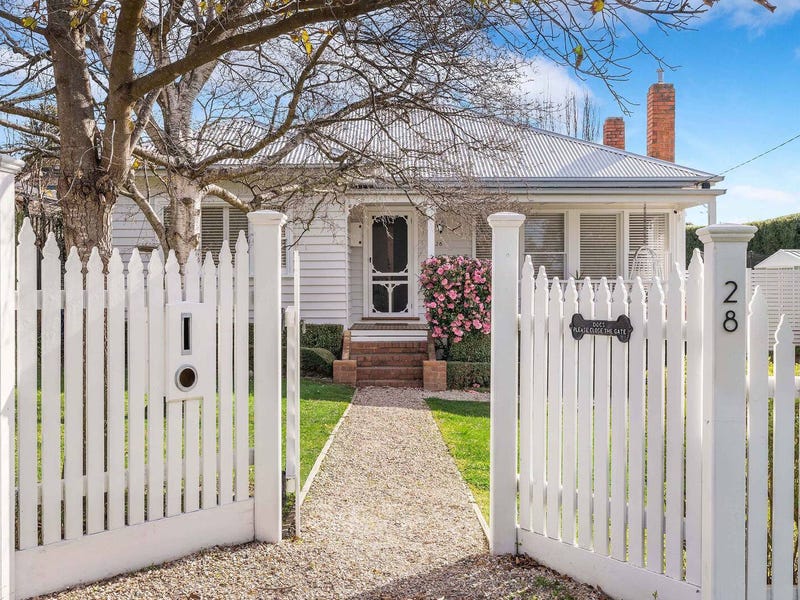 28 Goode Street, Gisborne, Vic 3437 - Property Details