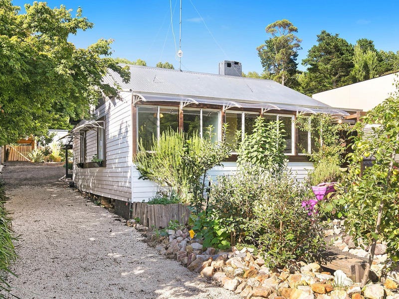 2 Cooper Street, Katoomba, NSW 2780 - Property Details