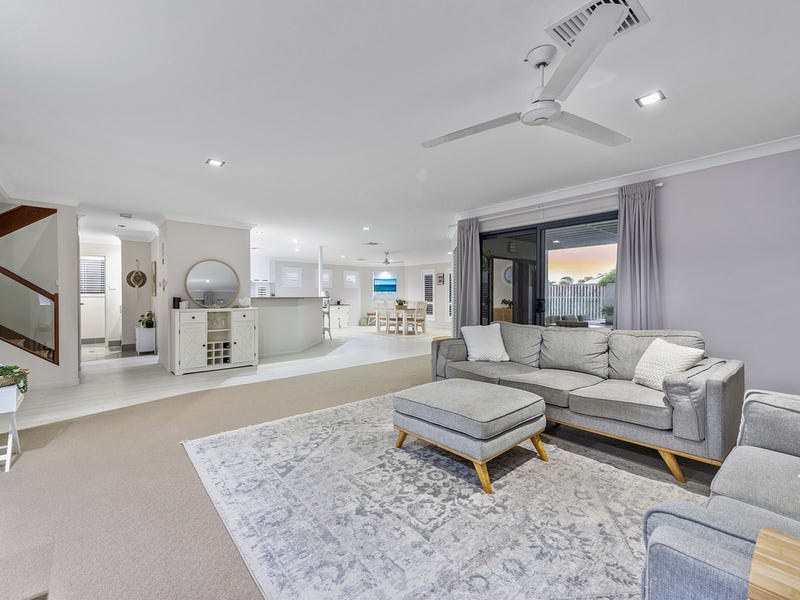 64 Lauradale Crescent, Ormeau, Qld 4208 - Property Details