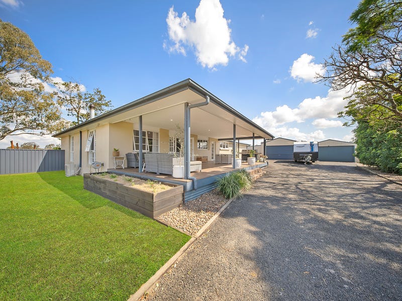 4 Warren Street, Seaham, NSW 2324 - Property Details