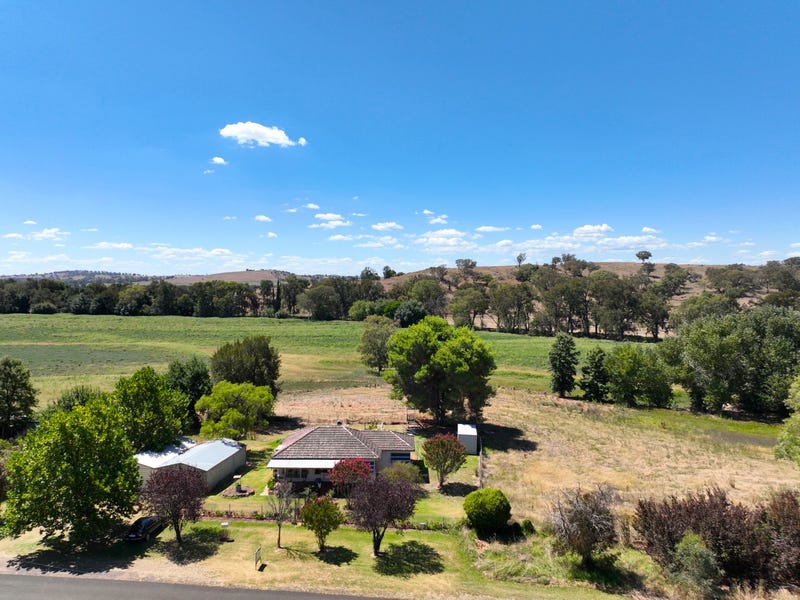 2502 George Russell Drive, Canowindra, NSW 2804 - Property Details