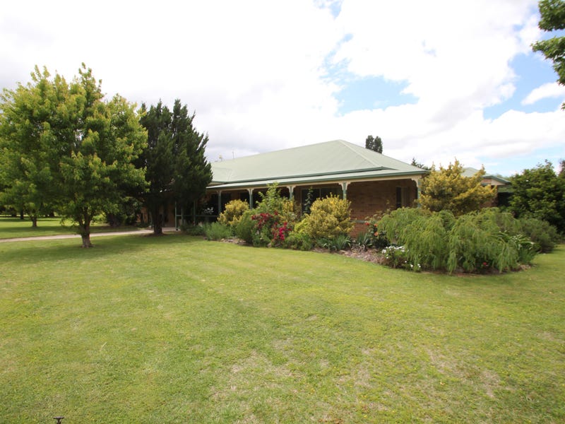 439 Rouse Street, Tenterfield, NSW 2372 - Property Details