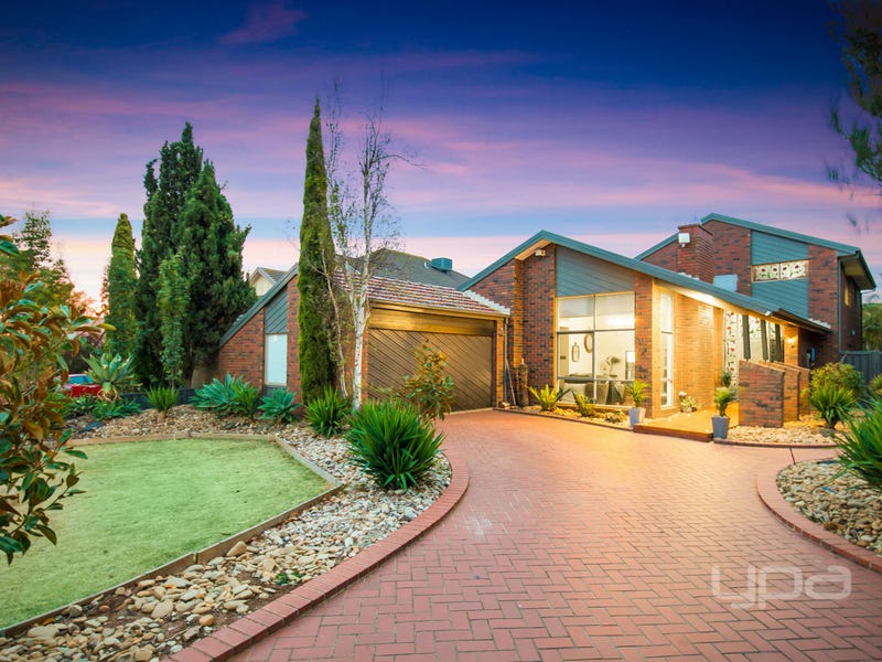 20 Santa Monica Drive, Keilor Lodge, VIC 3038 - realestate.com.au