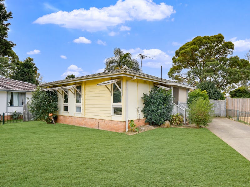 8 Moonbria Place, Airds, NSW 2560 - Property Details