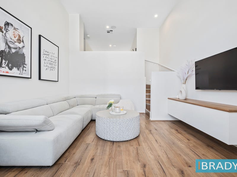 129/1 Rowland Rees Crescent, Greenway, ACT 2900 - Property Details