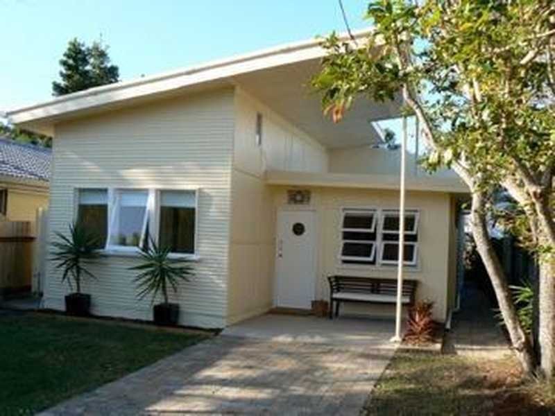 109 Sunshine Parade, Miami, Qld 4220 - Property Details